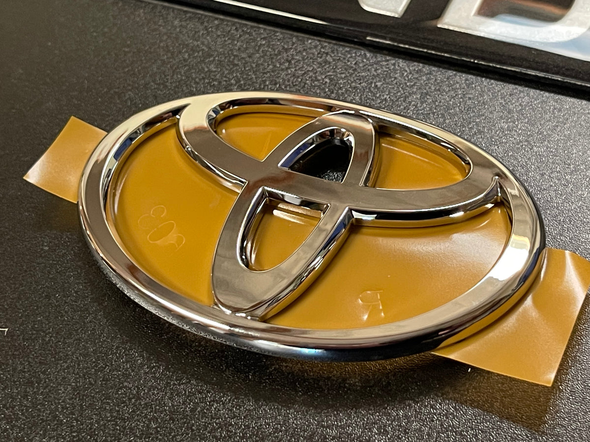 Land Cruiser 80 Emblems – ASR Parts